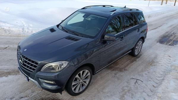 Zils Mercedes-Benz ML 350 2012 Tauragė, ar dzinēja tilpumu 3.00 L un nobraukumu 260 tūkst. km par 13900 €, foto 3 vietnē AUTOMOTO.COM.LV