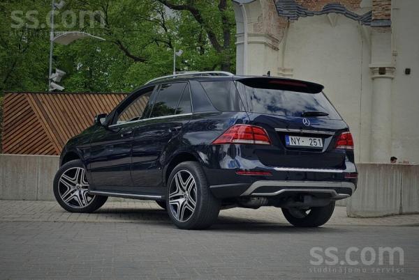 Синий Мерседес МЛ 350 2013 в Елгава, объемом двигателя 3.00 л и пробегом 264 тыс. км за 12490 €, фото 6 на AUTOMOTO.COM.LV