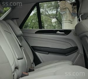 Синий Мерседес МЛ 350 2013 в Елгава, объемом двигателя 3.00 л и пробегом 264 тыс. км за 12490 €, фото 14 на AUTOMOTO.COM.LV