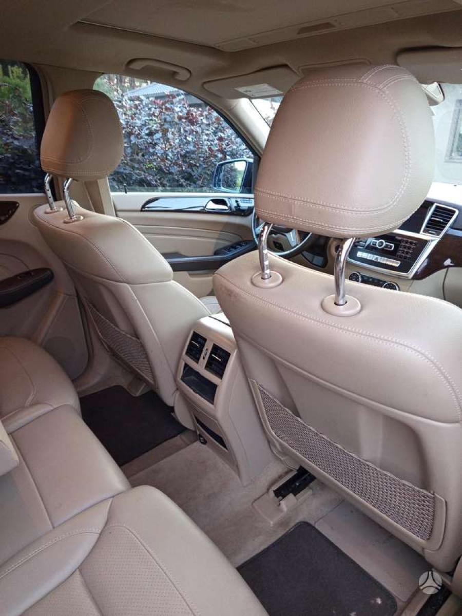 Zils Mercedes-Benz ML 350 2014 Palanga, ar dzinēja tilpumu 3.50 L un nobraukumu 112 tūkst. km par 16500 €, foto 16 vietnē AUTOMOTO.COM.LV