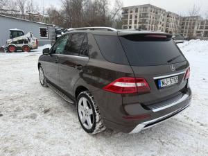 Brūns Mercedes-Benz ML 350 2012 Rīga, ar dzinēja tilpumu 3.00 L un nobraukumu 320 tūkst. km par 13500 €, foto 3 vietnē AUTOMOTO.COM.LV