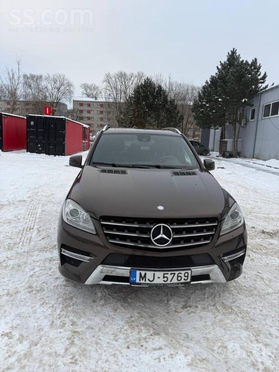 Brūns Mercedes-Benz ML 350 2012 Rīga, ar dzinēja tilpumu 3.00 L un nobraukumu 320 tūkst. km par 13500 €, foto 11 vietnē AUTOMOTO.COM.LV