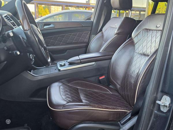 Brūns Mercedes-Benz ML 350 2012 Viļņa, ar dzinēja tilpumu 2.99 L un nobraukumu 320 tūkst. km par 10900 €, foto 10 vietnē AUTOMOTO.COM.LV