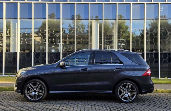 Brown Mercedes-Benz ML 350 2012 in Vilnius, with an engine capacity of 2.99 L and mileage of 320 thousand km for 10900 €, photo 4 on AUTOMOTO.COM.LV