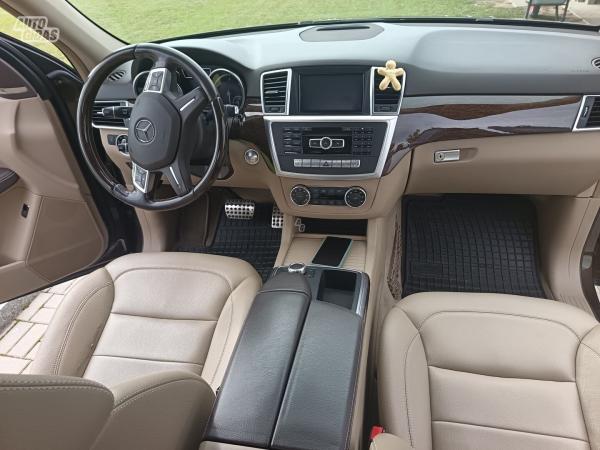 Brown Mercedes-Benz ML 350 2012 in Kaunas, with an engine capacity of 3.00 L and mileage of 247 thousand km for 13800 €, photo 10 on AUTOMOTO.COM.LV