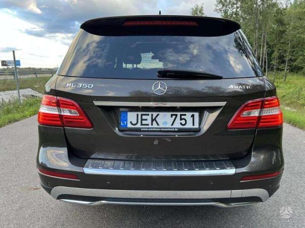 Brūns Mercedes-Benz ML 350 2013 Kauņa, ar dzinēja tilpumu 3.50 L un nobraukumu 293 tūkst. km par 13200 €, foto 6 vietnē AUTOMOTO.COM.LV