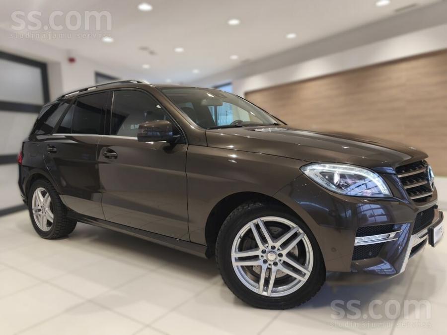 Brūns Mercedes-Benz ML 350 2013 Rīga, ar dzinēja tilpumu 3.00 L un nobraukumu 217 tūkst. km par 17490 €, foto 1 vietnē AUTOMOTO.COM.LV