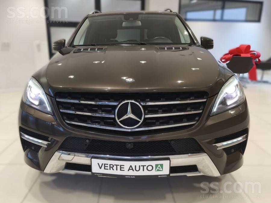Brūns Mercedes-Benz ML 350 2013 Rīga, ar dzinēja tilpumu 3.00 L un nobraukumu 217 tūkst. km par 17490 €, foto 2 vietnē AUTOMOTO.COM.LV