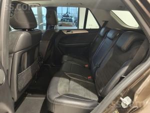 Brūns Mercedes-Benz ML 350 2013 Rīga, ar dzinēja tilpumu 3.00 L un nobraukumu 217 tūkst. km par 17490 €, foto 18 vietnē AUTOMOTO.COM.LV