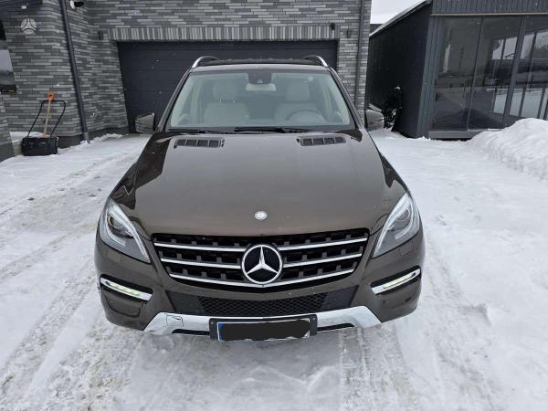 Brūns Mercedes-Benz ML 350 2013 Viļņa, ar dzinēja tilpumu 2.99 L un nobraukumu 280 tūkst. km par 13450 €, foto 2 vietnē AUTOMOTO.COM.LV