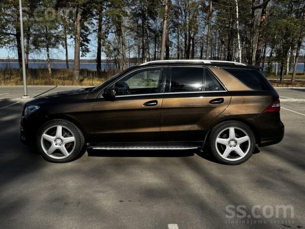Brūns Mercedes-Benz ML 350 2014 Daugavpils, ar dzinēja tilpumu 3.00 L un nobraukumu 0 tūkst. km par 18550 €, foto 4 vietnē AUTOMOTO.COM.LV