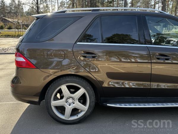 Brūns Mercedes-Benz ML 350 2014 Daugavpils, ar dzinēja tilpumu 3.00 L un nobraukumu 0 tūkst. km par 18550 €, foto 8 vietnē AUTOMOTO.COM.LV