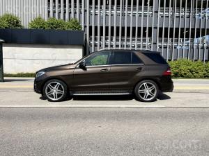 Brown Mercedes-Benz ML 350 2012 in Riga, with an engine capacity of 3.00 L and mileage of 0 thousand km for 16500 €, photo 4 on AUTOMOTO.COM.LV