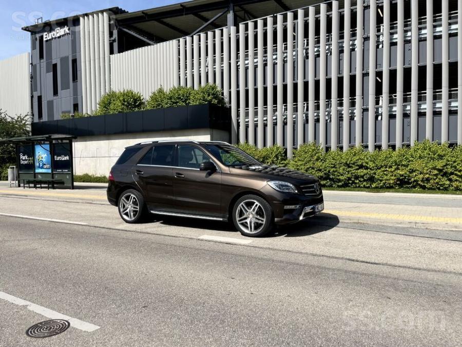 Brown Mercedes-Benz ML 350 2012 in Riga, with an engine capacity of 3.00 L and mileage of 0 thousand km for 16500 €, photo 11 on AUTOMOTO.COM.LV