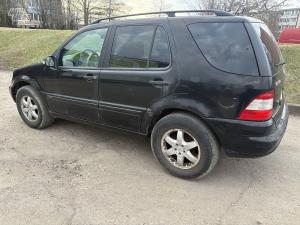 Mercedes-Benz ML 350 2004 Viļņa, ar dzinēja tilpumu 3.70 L un nobraukumu 268 tūkst. km par 1150 €, foto 4 vietnē AUTOMOTO.COM.LV