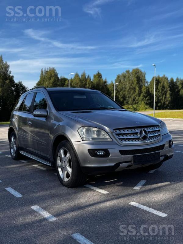 Mercedes-Benz ML 350 2005 in Cesis, with an engine capacity of 3.50 L and mileage of 310 thousand km for 3650 €, photo 1 on AUTOMOTO.COM.LV