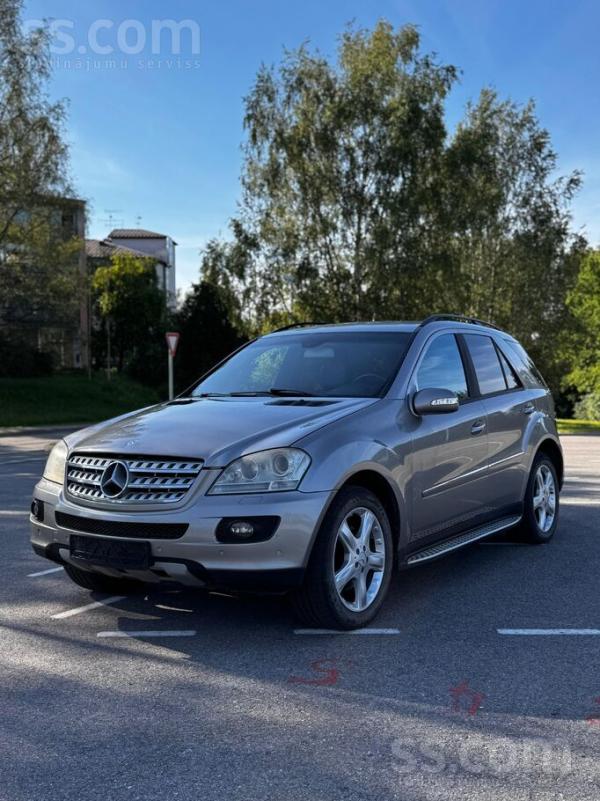 Mercedes-Benz ML 350 2005 in Cesis, with an engine capacity of 3.50 L and mileage of 310 thousand km for 3650 €, photo 2 on AUTOMOTO.COM.LV