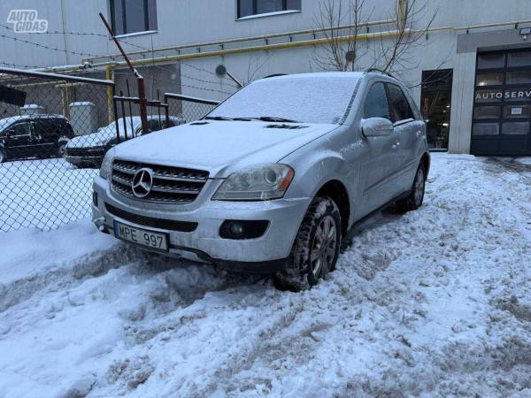 Mercedes-Benz ML 350 2006 in Sirvintos, with an engine capacity of 3.50 L and mileage of 320 thousand km for 2200 €, photo 1 on AUTOMOTO.COM.LV
