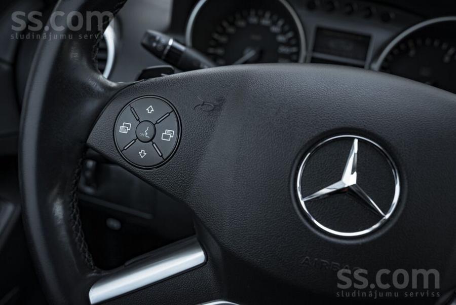 Mercedes-Benz ML 350 2009 Rīga, ar dzinēja tilpumu 3.00 L un nobraukumu 251 tūkst. km par 10750 €, foto 22 vietnē AUTOMOTO.COM.LV