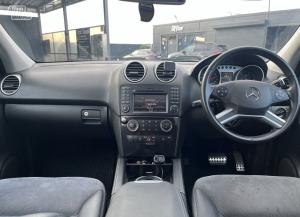 Mercedes-Benz ML 350 2010 Panevēža, ar dzinēja tilpumu 3.00 L un nobraukumu 300 tūkst. km par 4600 €, foto 8 vietnē AUTOMOTO.COM.LV