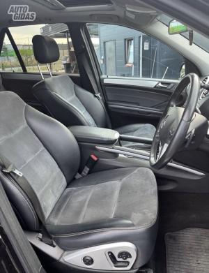 Mercedes-Benz ML 350 2010 Panevēža, ar dzinēja tilpumu 3.00 L un nobraukumu 300 tūkst. km par 4600 €, foto 9 vietnē AUTOMOTO.COM.LV
