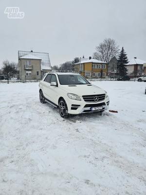 Mercedes-Benz ML 350 2011 in Pagegiai, with an engine capacity of 3.50 L and mileage of 255 thousand km for 13000 €, photo  on AUTOMOTO.COM.LV