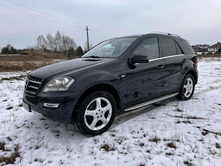 Mercedes-Benz ML 350 2011 Viļņa, ar dzinēja tilpumu 2.99 L un nobraukumu 213 tūkst. km par 9500 €, foto 7 vietnē AUTOMOTO.COM.LV