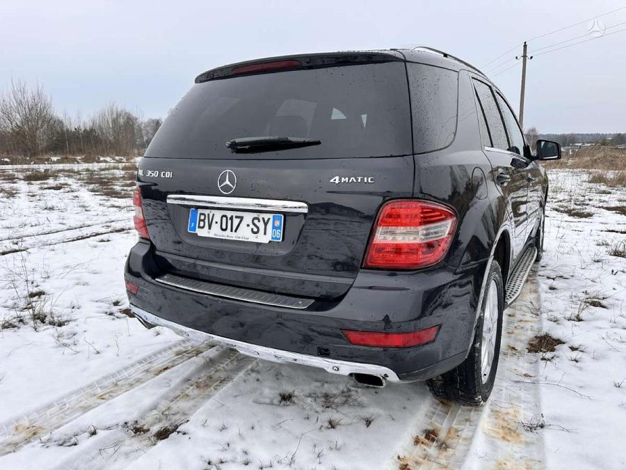 Mercedes-Benz ML 350 2011 Viļņa, ar dzinēja tilpumu 2.99 L un nobraukumu 213 tūkst. km par 9500 €, foto 10 vietnē AUTOMOTO.COM.LV