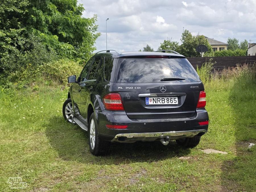 Mercedes-Benz ML 350 2011 Kauņa, ar dzinēja tilpumu 3.00 L un nobraukumu 0 tūkst. km par 8299 €, foto 5 vietnē AUTOMOTO.COM.LV