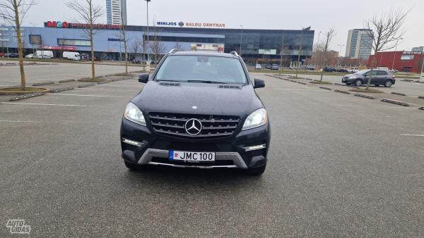 Mercedes-Benz ML 350 2012 Klaipėda, ar dzinēja tilpumu 3.00 L un nobraukumu 303 tūkst. km par 12000 €, foto 2 vietnē AUTOMOTO.COM.LV