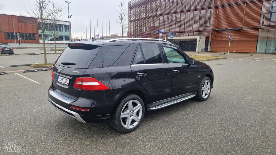 Mercedes-Benz ML 350 2012 in Klaipeda, with an engine capacity of 3.00 L and mileage of 303 thousand km for 12000 €, photo 6 on AUTOMOTO.COM.LV