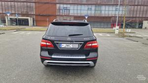 Mercedes-Benz ML 350 2012 in Klaipeda, with an engine capacity of 3.00 L and mileage of 303 thousand km for 12000 €, photo 7 on AUTOMOTO.COM.LV
