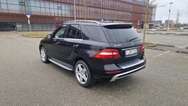 Mercedes-Benz ML 350 2012 Klaipėda, ar dzinēja tilpumu 3.00 L un nobraukumu 303 tūkst. km par 12000 €, foto 7 vietnē AUTOMOTO.COM.LV