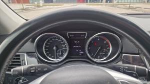 Mercedes-Benz ML 350 2012 in Klaipeda, with an engine capacity of 3.00 L and mileage of 303 thousand km for 12000 €, photo 11 on AUTOMOTO.COM.LV