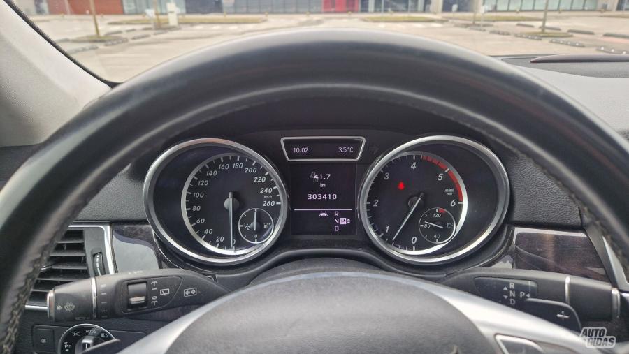 Mercedes-Benz ML 350 2012 in Klaipeda, with an engine capacity of 3.00 L and mileage of 303 thousand km for 12000 €, photo 11 on AUTOMOTO.COM.LV
