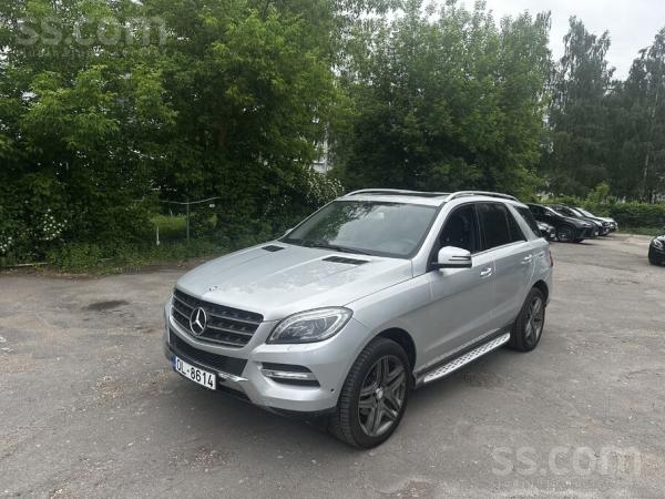 Mercedes-Benz ML 350 2012 Rīga, ar dzinēja tilpumu 3.00 L un nobraukumu 394 tūkst. km par 11300 €, foto 1 vietnē AUTOMOTO.COM.LV