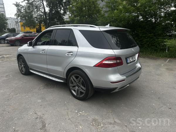 Mercedes-Benz ML 350 2012 Rīga, ar dzinēja tilpumu 3.00 L un nobraukumu 394 tūkst. km par 11300 €, foto 2 vietnē AUTOMOTO.COM.LV
