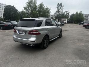 Mercedes-Benz ML 350 2012 in Riga, with an engine capacity of 3.00 L and mileage of 394 thousand km for 11300 €, photo 4 on AUTOMOTO.COM.LV