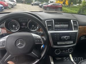 Mercedes-Benz ML 350 2012 in Riga, with an engine capacity of 3.00 L and mileage of 394 thousand km for 11300 €, photo 7 on AUTOMOTO.COM.LV