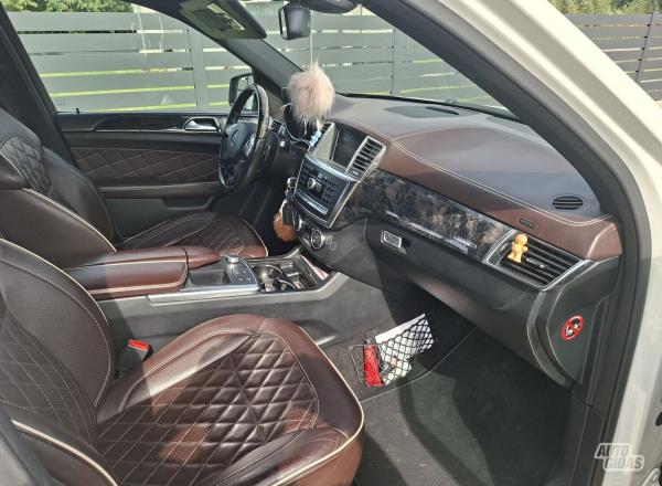 Mercedes-Benz ML 350 2012 Viļņa, ar dzinēja tilpumu 3.50 L un nobraukumu 268 tūkst. km par 13400 €, foto 9 vietnē AUTOMOTO.COM.LV