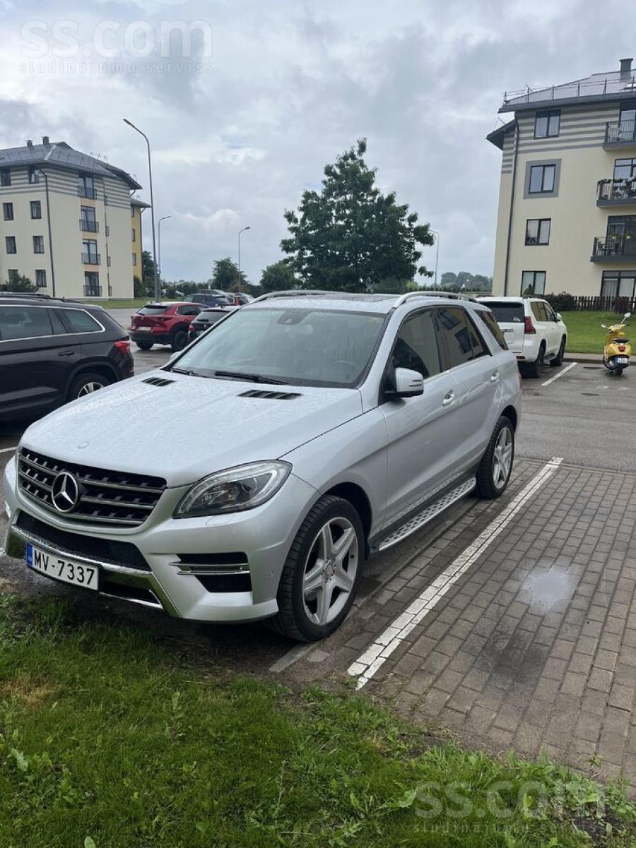 Mercedes-Benz ML 350 2013 Rīga, ar dzinēja tilpumu 3.00 L un nobraukumu 206 tūkst. km par 18500 €, foto 1 vietnē AUTOMOTO.COM.LV