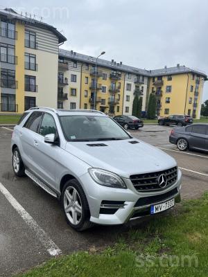 Mercedes-Benz ML 350 2013 Rīga, ar dzinēja tilpumu 3.00 L un nobraukumu 206 tūkst. km par 18500 €, foto 2 vietnē AUTOMOTO.COM.LV