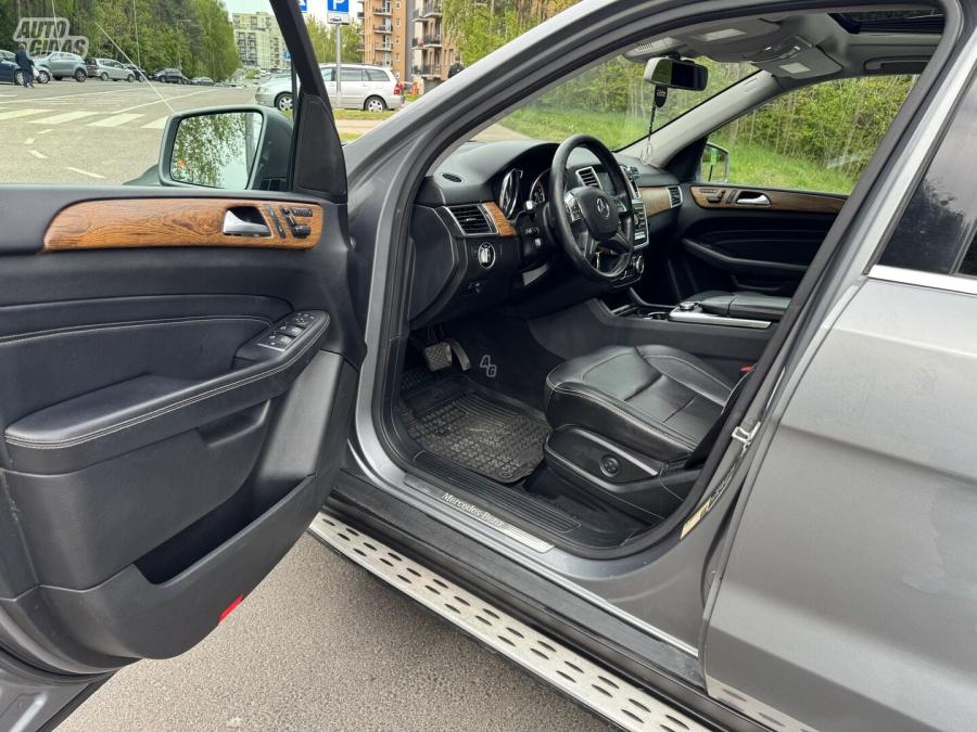 Mercedes-Benz ML 350 2013 Viļņa, ar dzinēja tilpumu 3.50 L un nobraukumu 309 tūkst. km par 12999 €, foto 13 vietnē AUTOMOTO.COM.LV