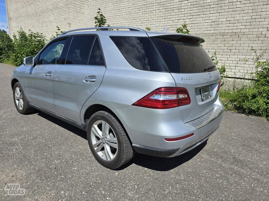 Mercedes-Benz ML 350 2013 Šilutė, ar dzinēja tilpumu 3.00 L un nobraukumu 151 tūkst. km par 9900 €, foto 3 vietnē AUTOMOTO.COM.LV