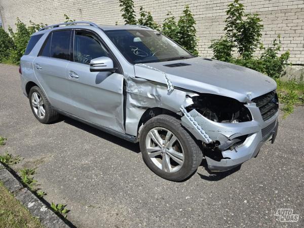 Mercedes-Benz ML 350 2013 in Silute, with an engine capacity of 3.00 L and mileage of 151 thousand km for 9900 €, photo 6 on AUTOMOTO.COM.LV