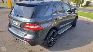 Mercedes-Benz ML 350 2013 in Panevezys, with an engine capacity of 3.50 L and mileage of 140 thousand km for 12500 €, photo 3 on AUTOMOTO.COM.LV