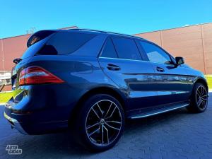 Mercedes-Benz ML 350 2013 in Panevezys, with an engine capacity of 3.50 L and mileage of 140 thousand km for 12500 €, photo 6 on AUTOMOTO.COM.LV