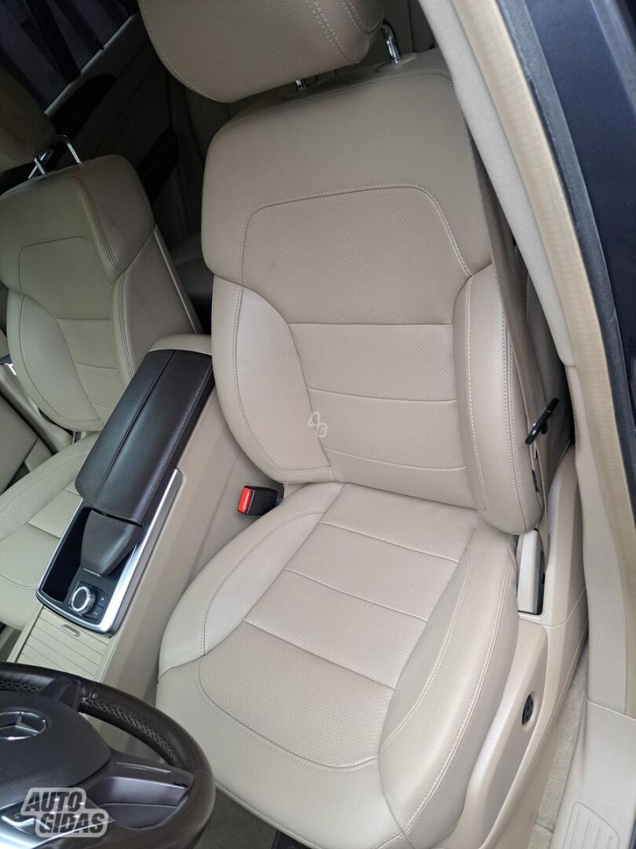 Mercedes-Benz ML 350 2013 in Panevezys, with an engine capacity of 3.50 L and mileage of 140 thousand km for 12500 €, photo 13 on AUTOMOTO.COM.LV
