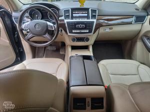 Mercedes-Benz ML 350 2013 in Panevezys, with an engine capacity of 3.50 L and mileage of 140 thousand km for 12500 €, photo 16 on AUTOMOTO.COM.LV