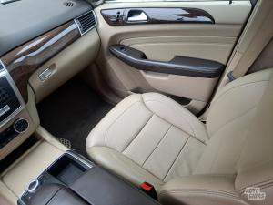 Mercedes-Benz ML 350 2013 in Panevezys, with an engine capacity of 3.50 L and mileage of 140 thousand km for 12500 €, photo 17 on AUTOMOTO.COM.LV